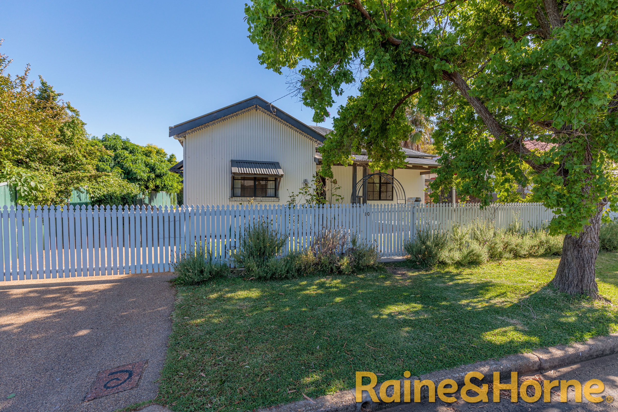 10 Charlotte Street, Dubbo, NSW 2830 - Raine & Horne Dubbo