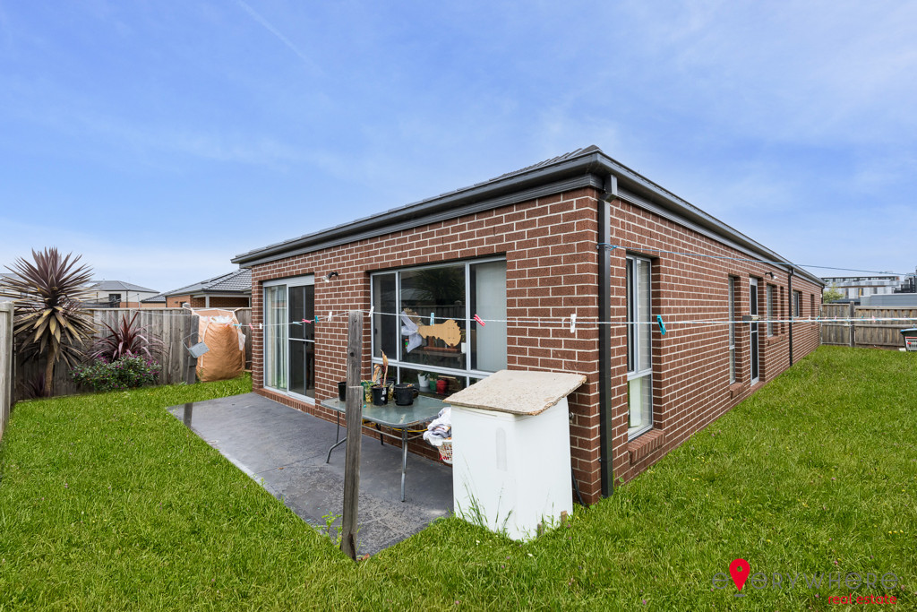 18 Carrick Street Point Cook