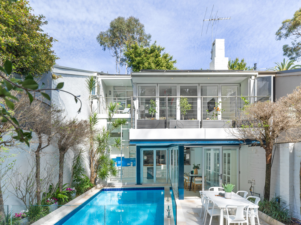 Mark Lowe - The Rubinstein Group