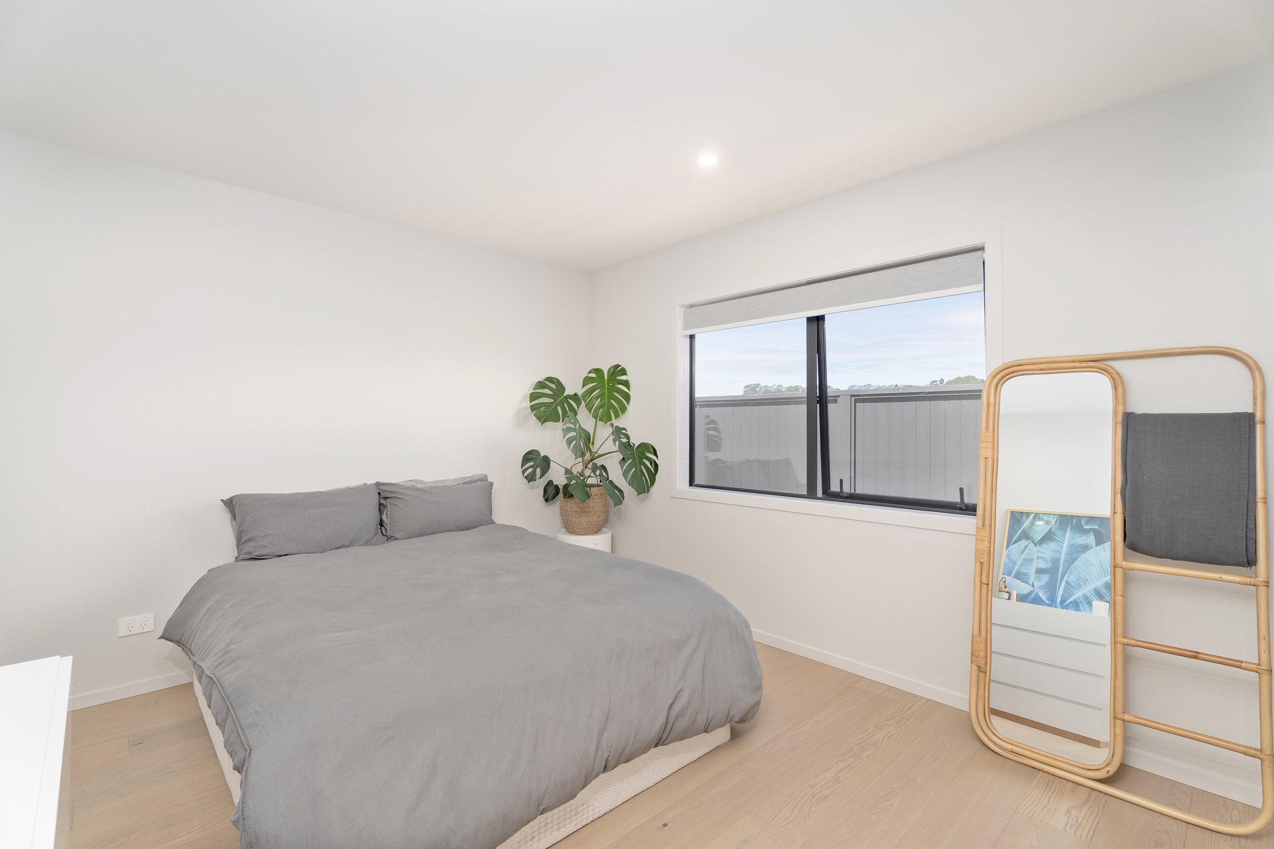 Modern luxury and coastal living | Property Search | Harcourts ...