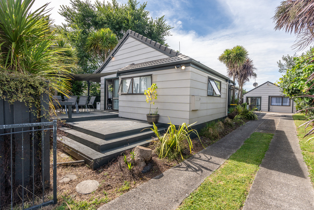 17 Kentucky Crescent, Nawton | Property For Sale | Harcourts Hamilton