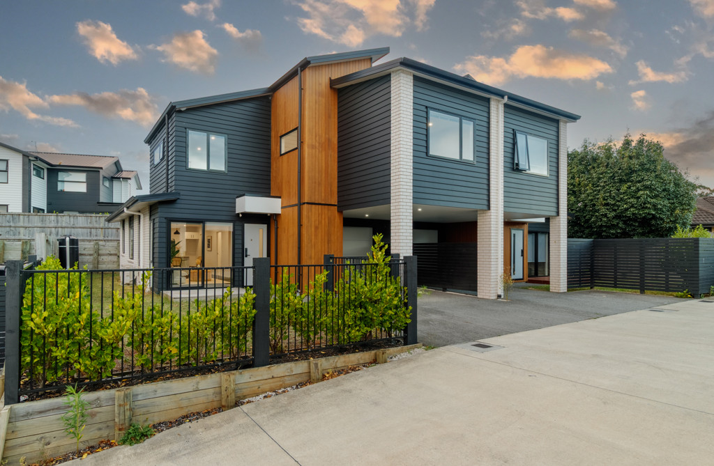 Live Auctions | Harcourts Hamilton