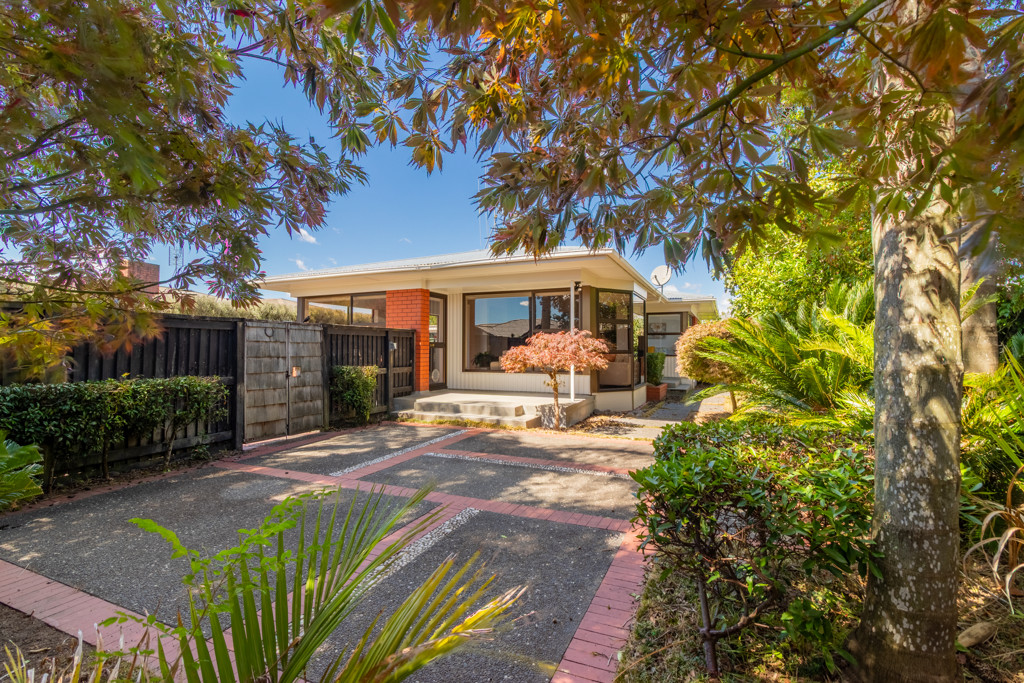 Live Auctions | Harcourts Hamilton