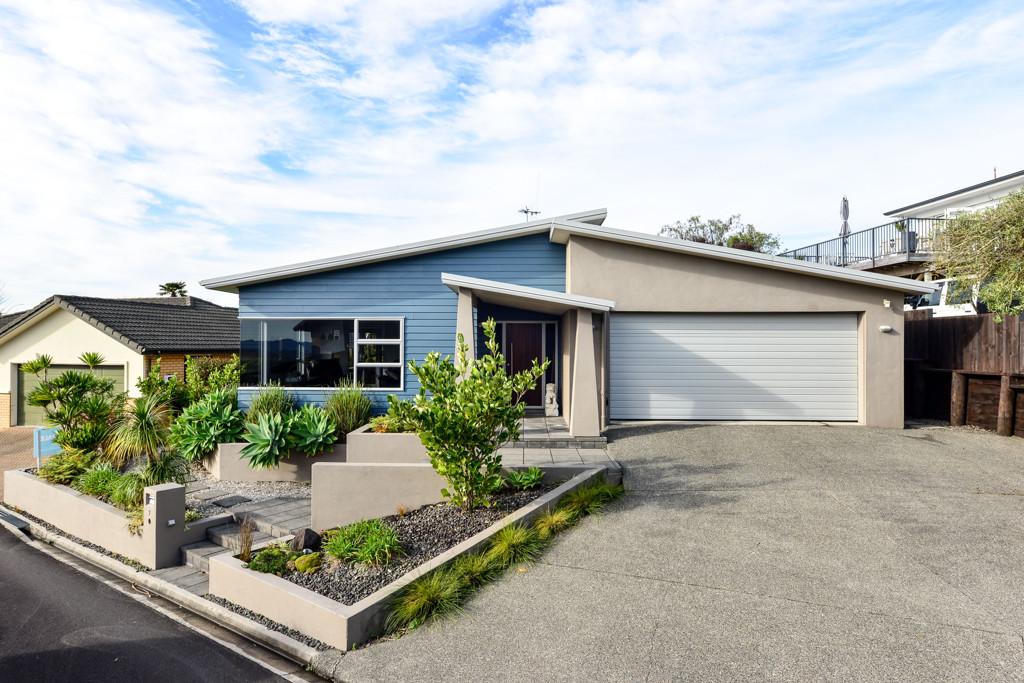 7 Greenfield Drive, Western Heights | Property For Sale | Harcourts ...